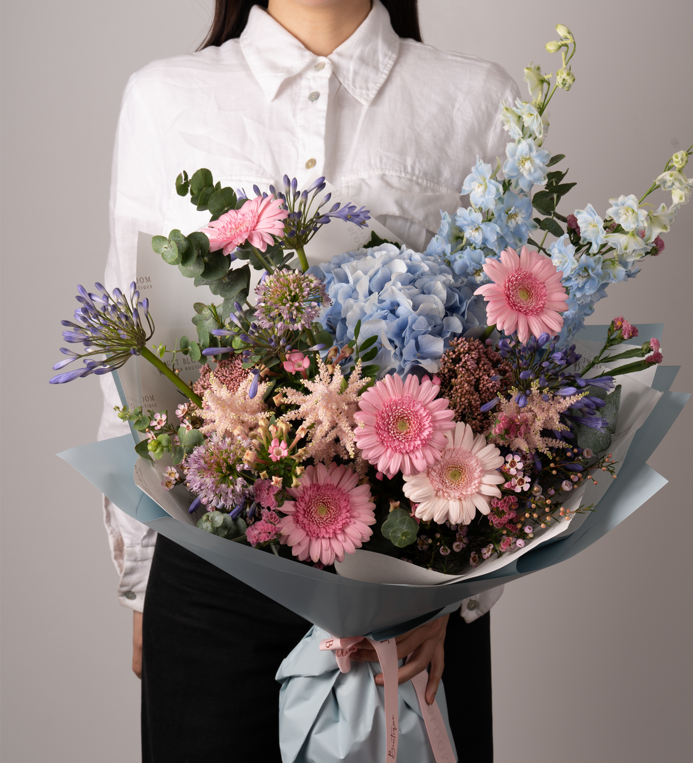 Carolina – Dreamy Pink & Blue Dutch Bouquet | Just Bloom Hong Kong