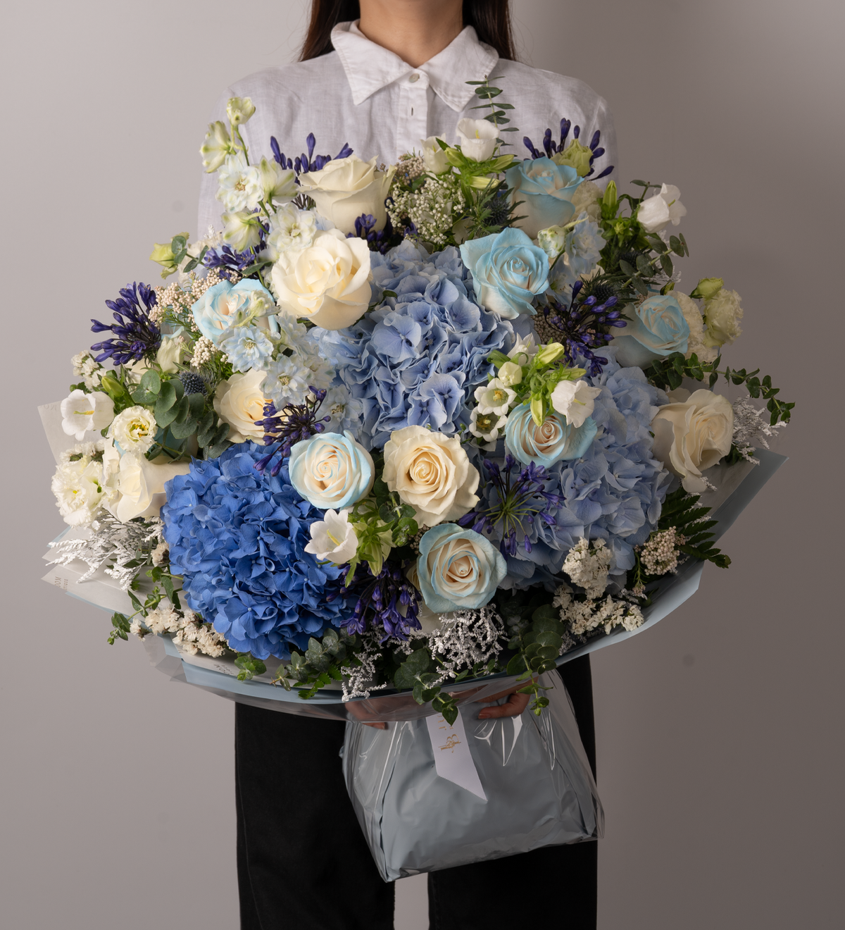 Jacqueline – Blue White Ecuador Rose Hydrangea Bouquet Hong Kong | Just ...